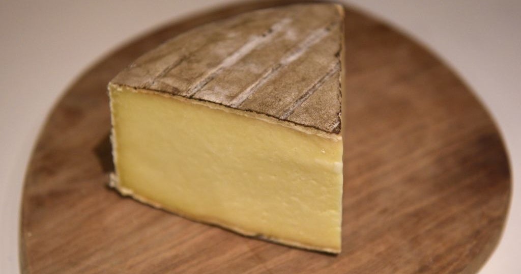 Throwing Cheese At Babies Is A Real Challenge On Social Media - CBS Chicago