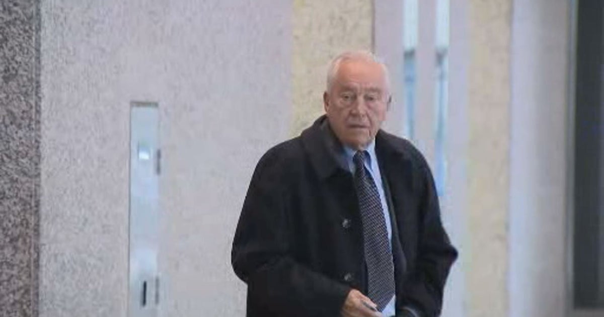 Former Ald. Ed Vrdolyak to complete sentence for tax evasion - CBS Chicago