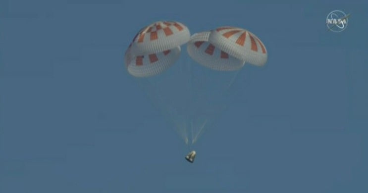 Spacex Dragon Crew Capsule Splashed Down Off Florida Coast Cbs Miami