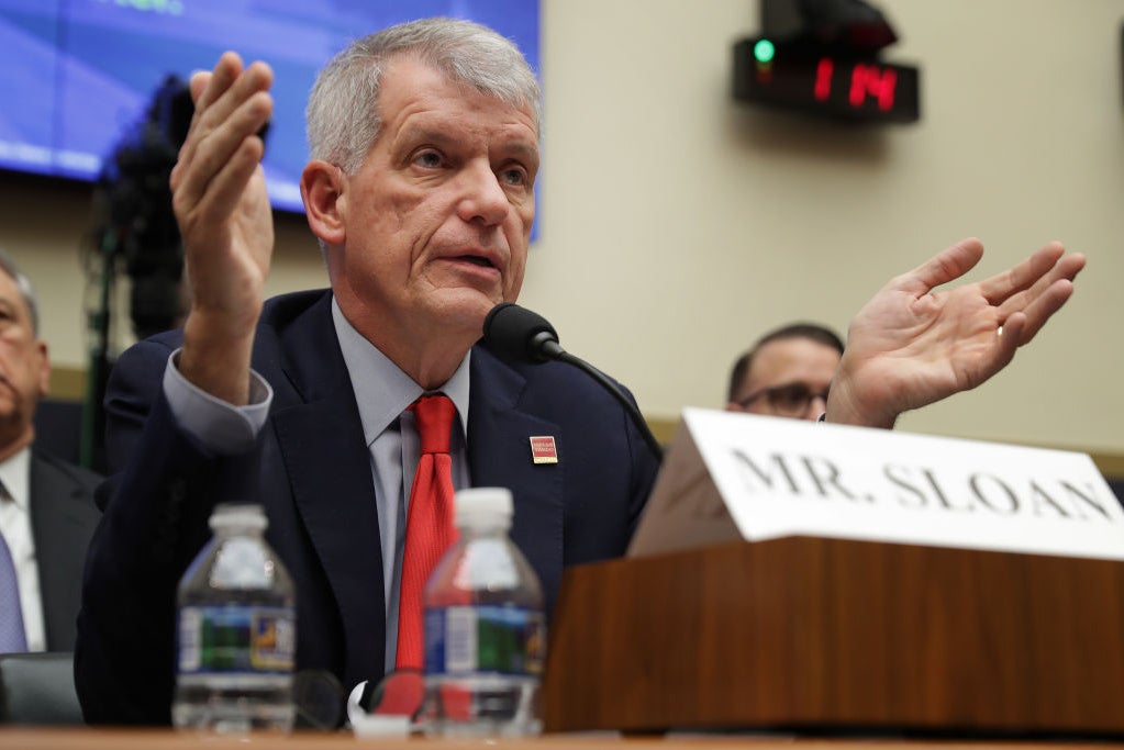 Wells Fargo CEO Tim Sloan Steps Down After Rocky Tenure - CBS San Francisco