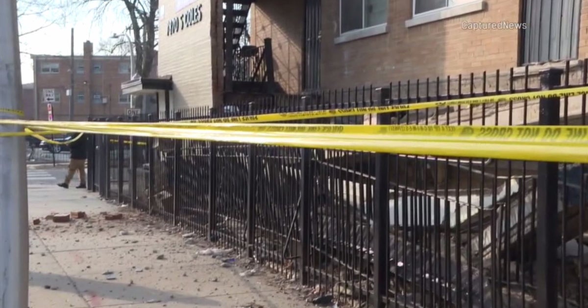 Porches And Stairs Collapse At South Shore Apartment Building - CBS Chicago