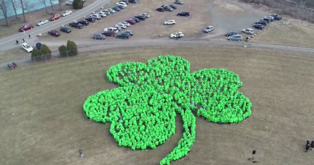 Crowd In N.Y. Forms What Appears To Be World's Largest Human Shamrock ...
