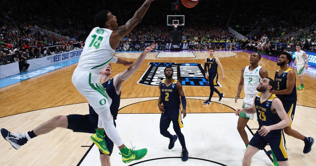 Tournament Buzz: Oregon's Kenny Wooten A Human Highlight Reel - CBS ...