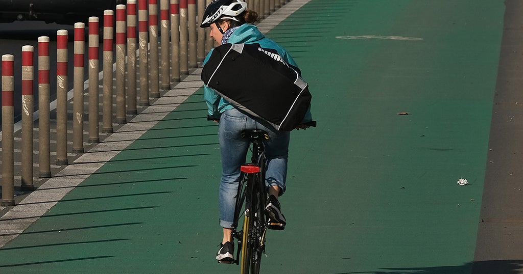Free Bike Helmets Offered At Carnegie Science Center - CBS Pittsburgh