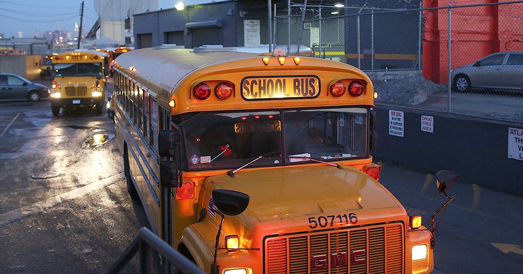 School Bus Drivers' Union Authorize Strike Against Reliant - CBS New York