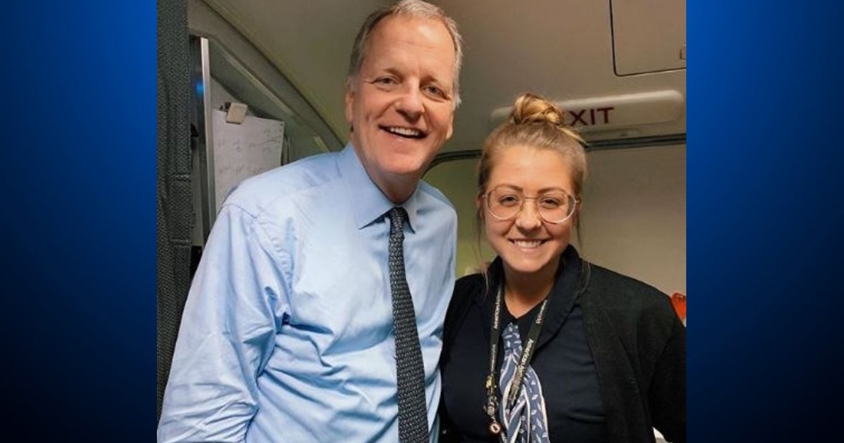 'I Wanted To Drop Dead': Flight Attendant Spills Drinks On American ...