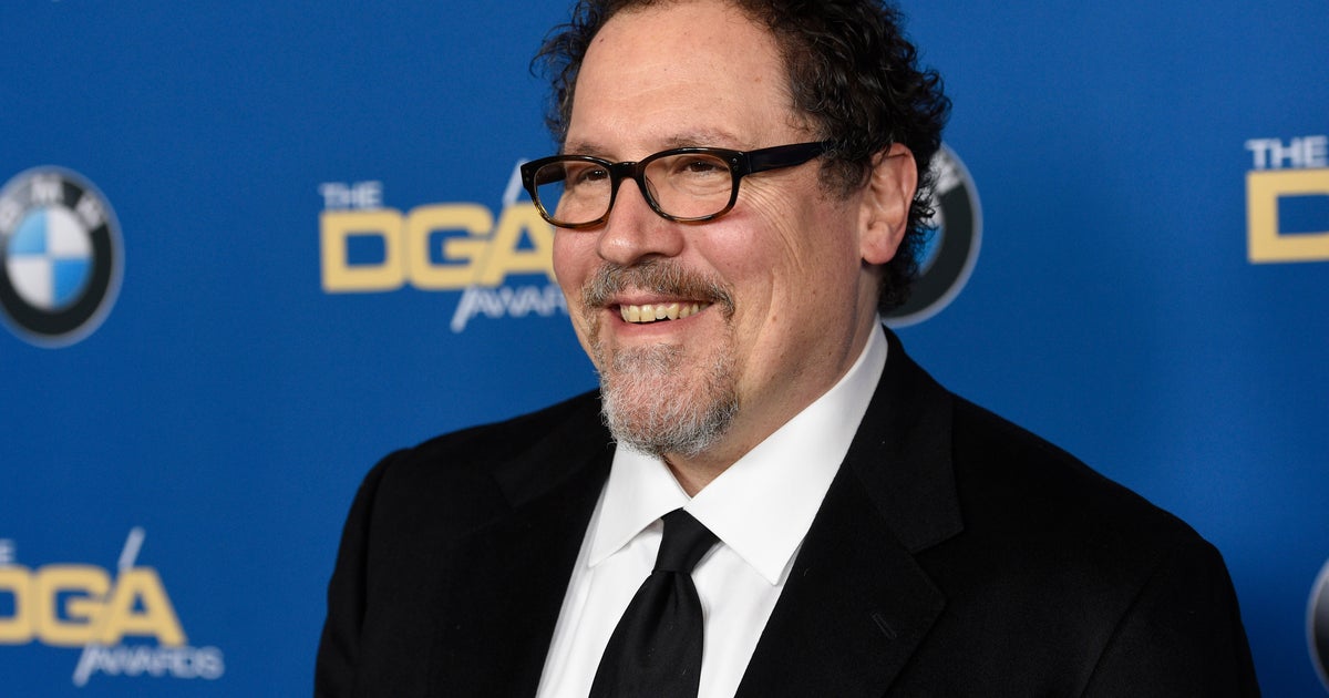 Favreau Gives 'Star Wars' Fans 1st Look At 'The Mandalorian' - CBS Chicago