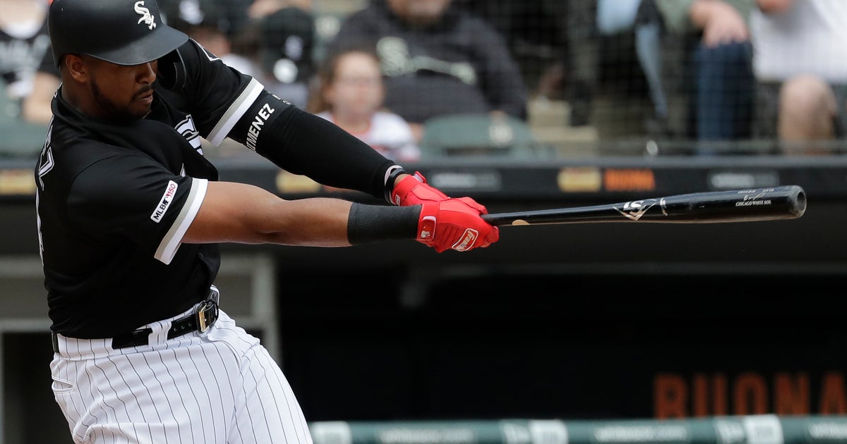 Anderson Spikes Bat, Gets Drilled; Royals Top White Sox in 10 - CBS Chicago