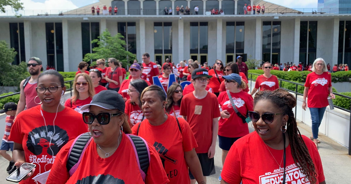 North Carolina teacher wants his 7th graders to know why he marches ...