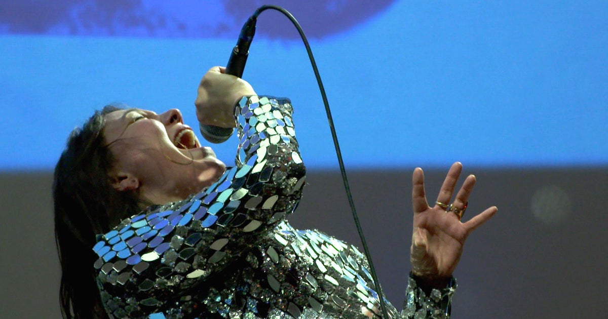 Tanya Tagaq: Singing "unlike anything you've ever heard before" - 60 ...