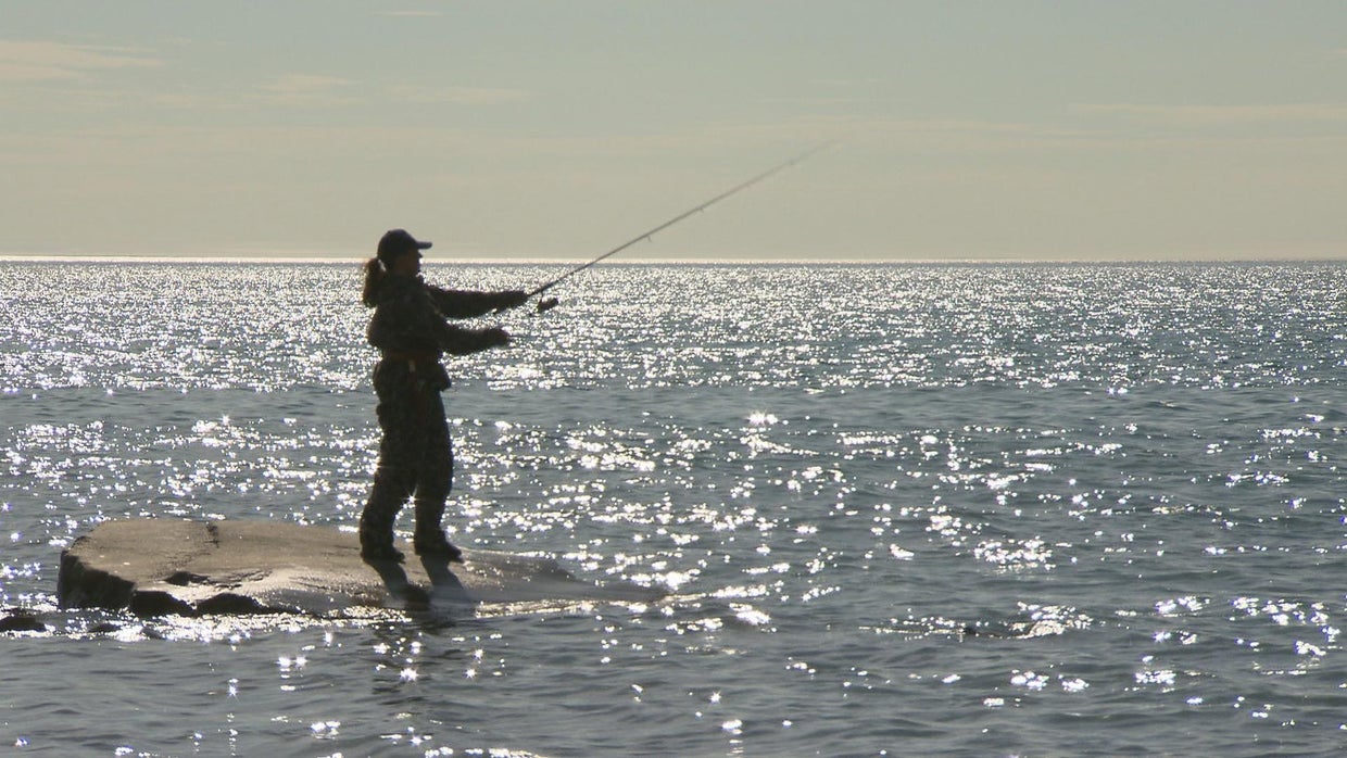 The sounds of Inuit throat singer Tanya Tagaq - "60 Minutes" - CBS News