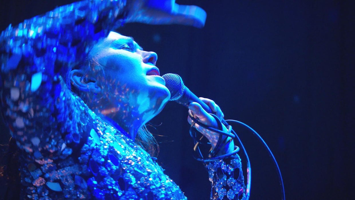 The sounds of Inuit throat singer Tanya Tagaq - "60 Minutes" - CBS News