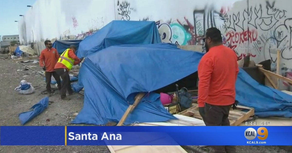 Santa Ana Authorities Begin Cleanup Of Over 60 Homeless Encampments ...