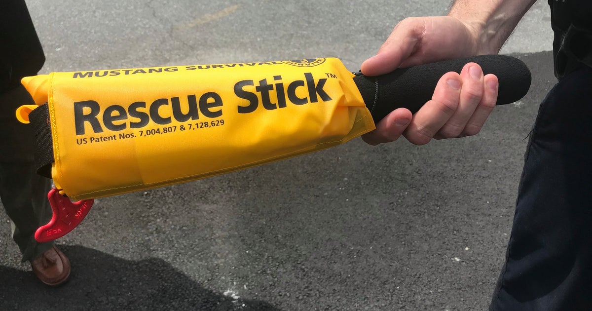 New Flotation Stick A 'Game Changer' For Long Island Police - CBS New York