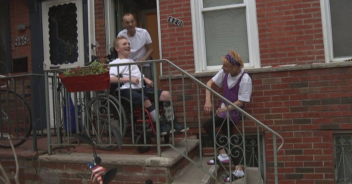 Over $23,000 Raised For Family After Teen Son's Wheelchair Ramp Stolen ...