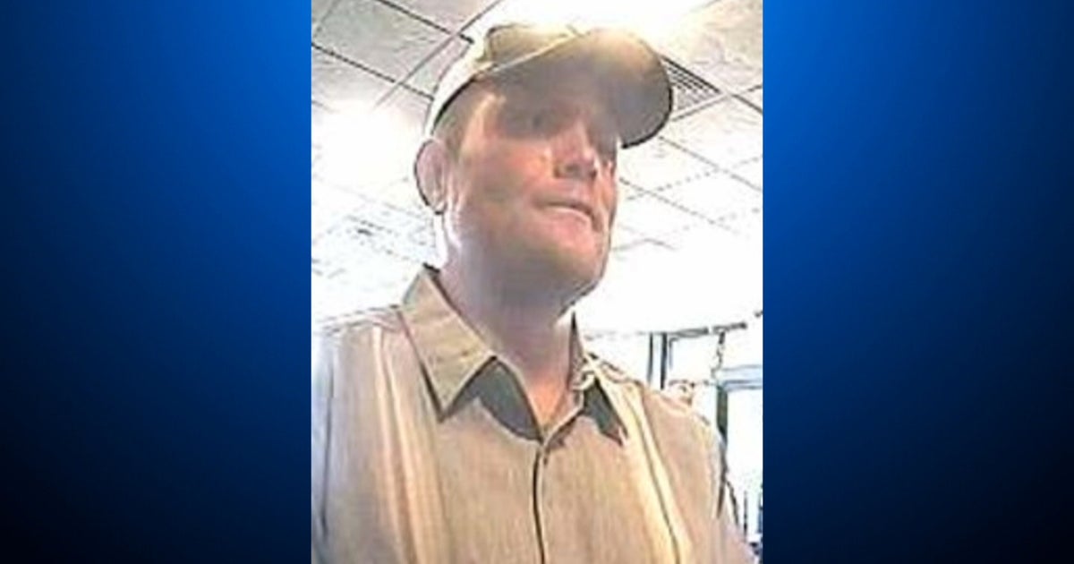 FBI Needs Help Tracking Down Bank Robbery Suspect - CBS Colorado
