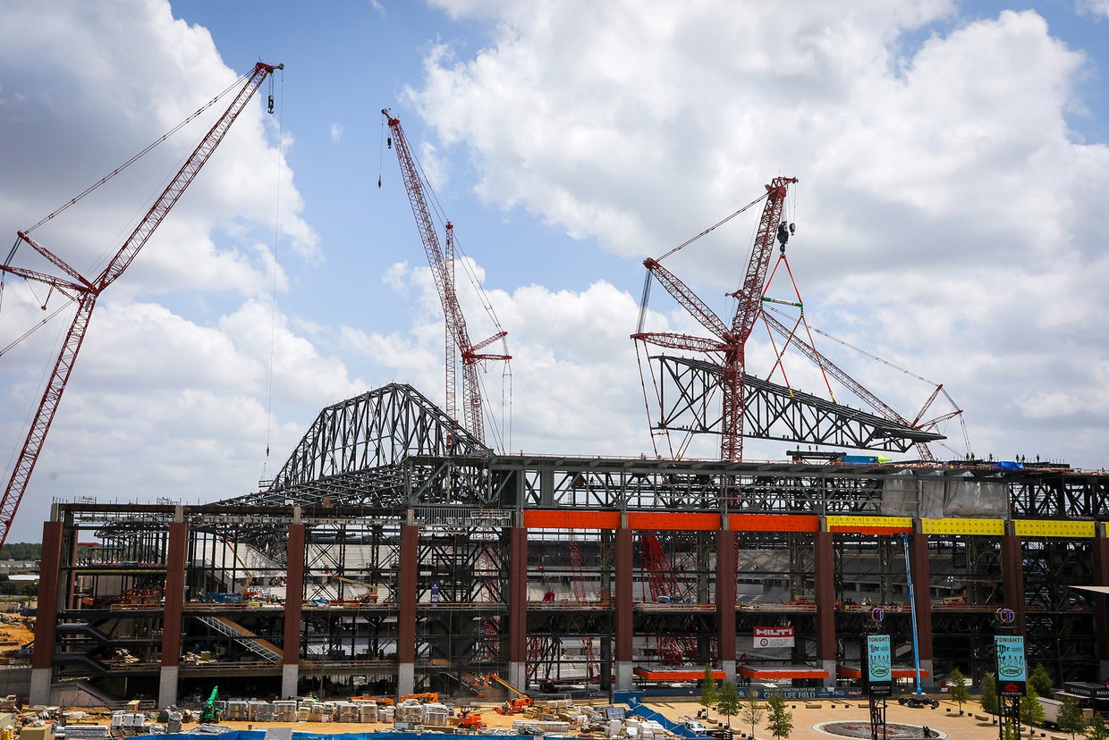 Globe Life Field Two-Thirds Complete; First Retractable Roof Trusses ...
