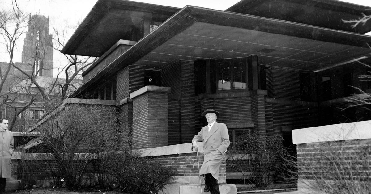 If you have a Chicago architecture question, Jennifer McElroy has ...