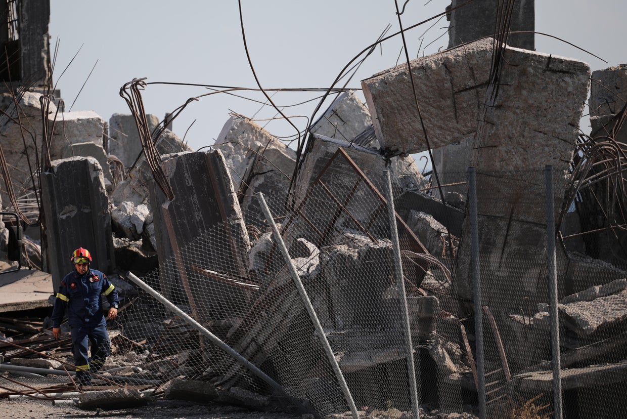 Earthquake in Athens: Greece capital rocked by strong quake today; one ...