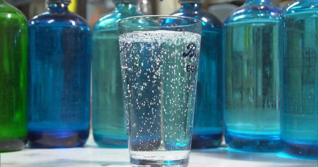 Sparkling water is making a splash - CBS News