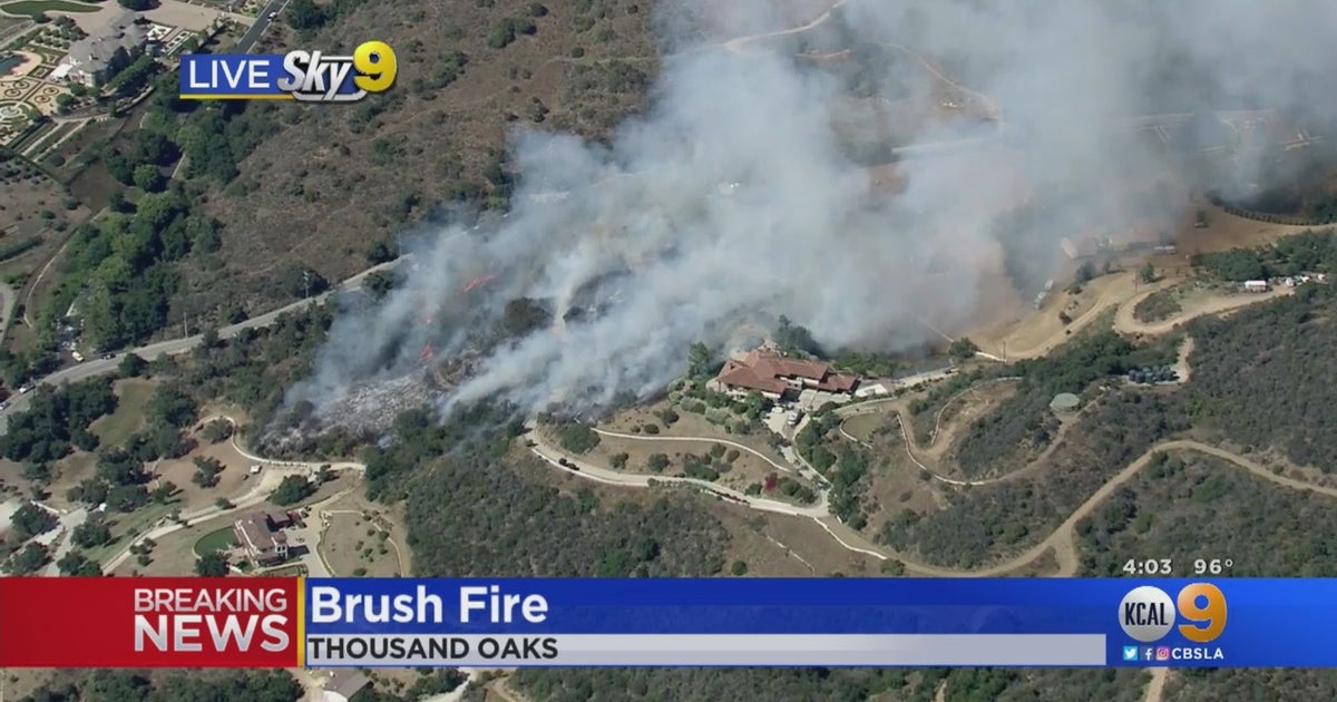 Small Brush Fire Burns In Thousand Oaks Threatening Some Homes - CBS ...