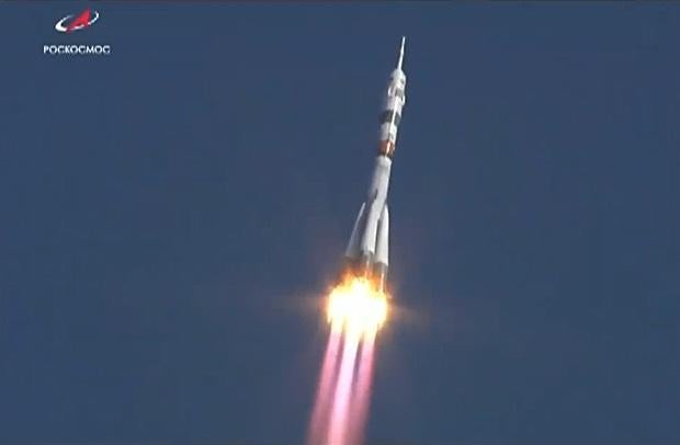 Humanoid robot flight: Russians launch rocket test flight with robot ...