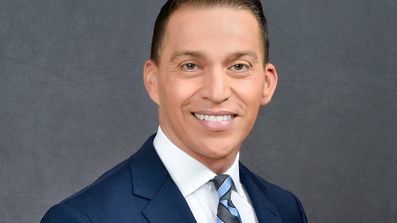 CBS News Team - Anchor & Correspondent Bios - CBS News