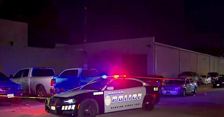 Shooting Outside Deep Ellum Bar Leaves 1 Injured - CBS Texas