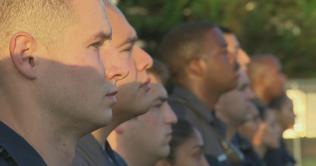 Dallas Police Department Welcomes Its Largest Academy Class Ever - CBS ...