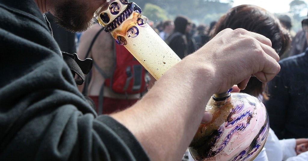 High School Evacuated After 'Bong' Misheard As 'Bomb' - CBS Texas