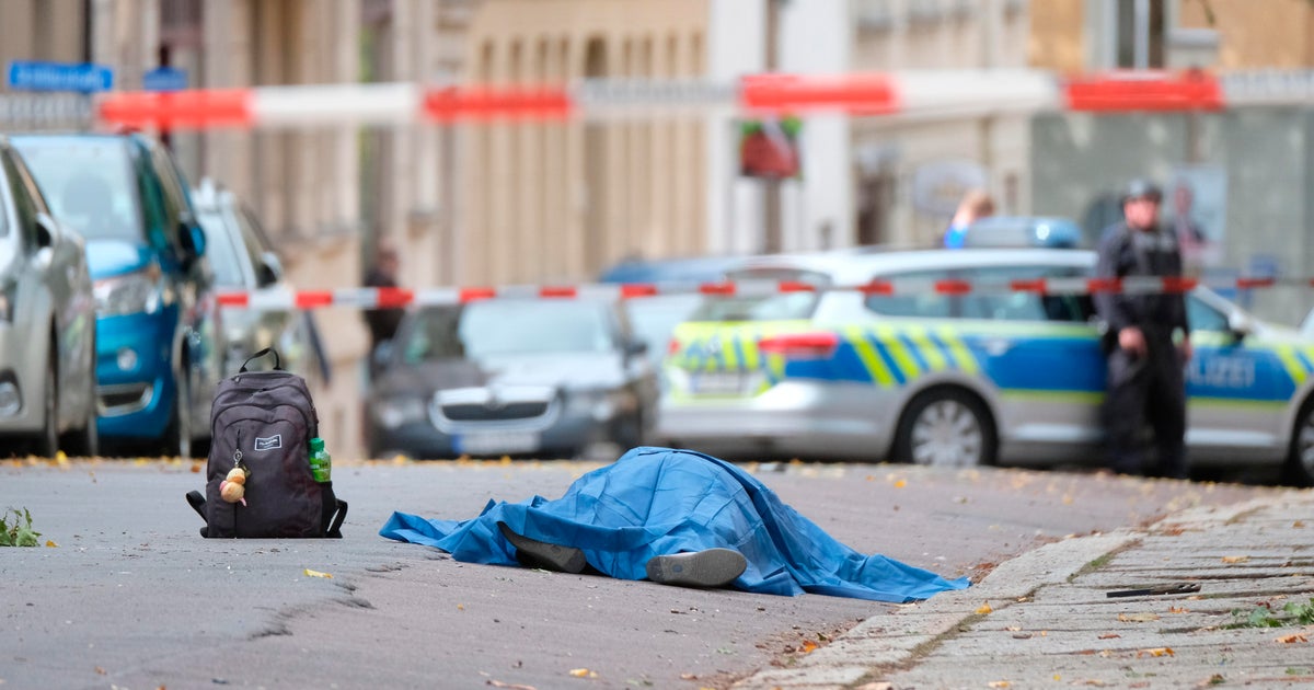 Synagogue shooting: Video showing deadly shooting near synagogue on Yom ...
