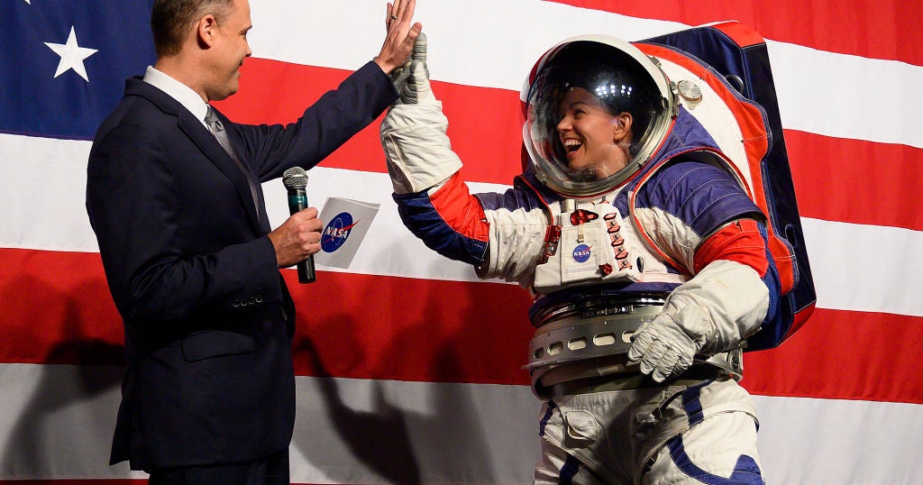NASA Holds Fashion Show To Unveil Its Newest Spacesuits - CBS Miami