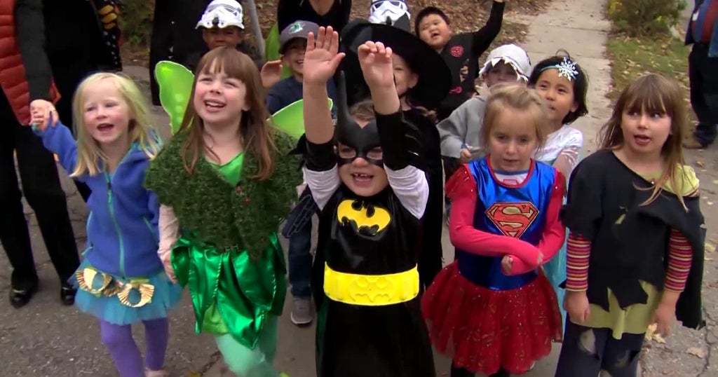 Miami Lawmaker Wants To Make Day After Halloween A School Holiday - CBS ...