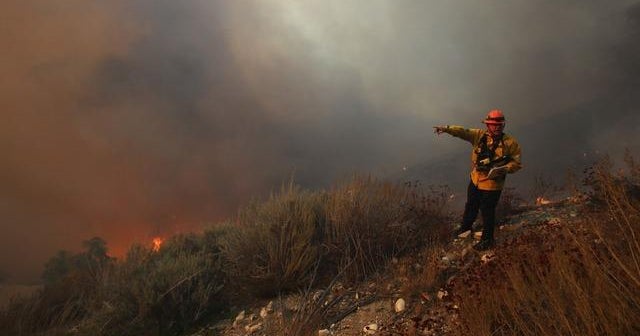 Tick Fire tears through Southern California - CBS News