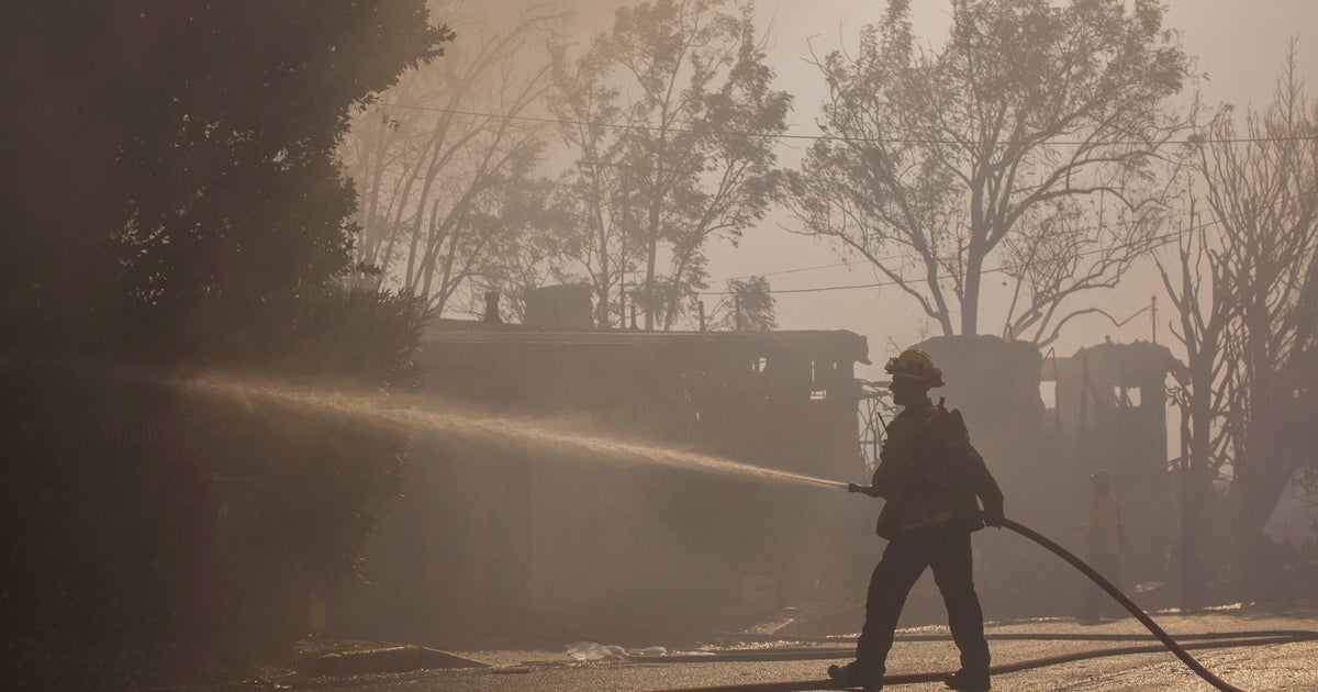 PHOTO GALLERY: Fire Crews Battle Getty Fire