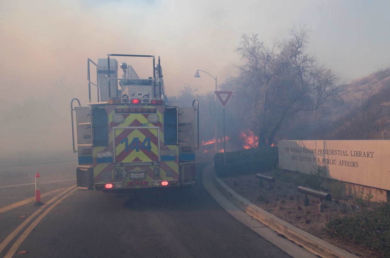 PHOTO GALLERY: Crews Battle Easy Fire In Simi Valley