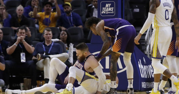 Warriors Star Steph Curry Undergoes Hand Surgery; Out At Least 3-4 ...