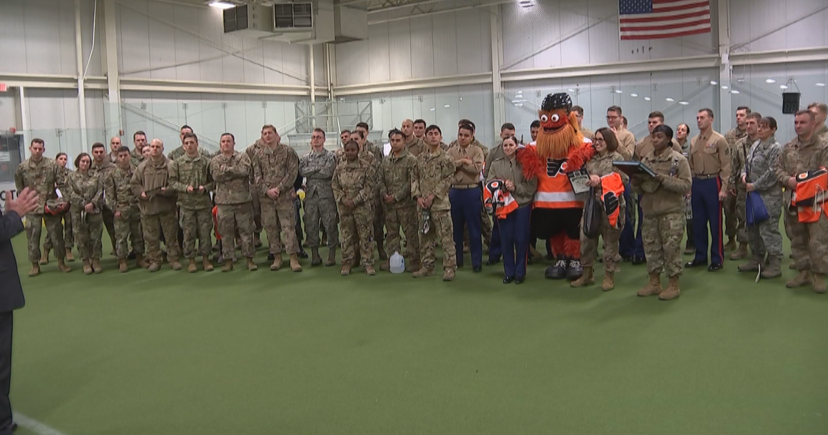 Flyers Surprise More Than 100 Service Members, Families With Tickets To ...