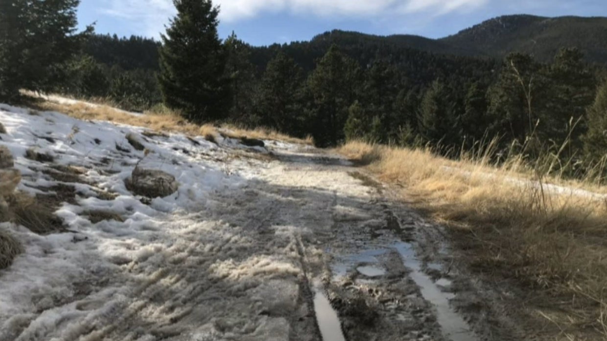 Rangers Urge Hikers To Stay Off Muddy, Icy Trails - CBS Colorado