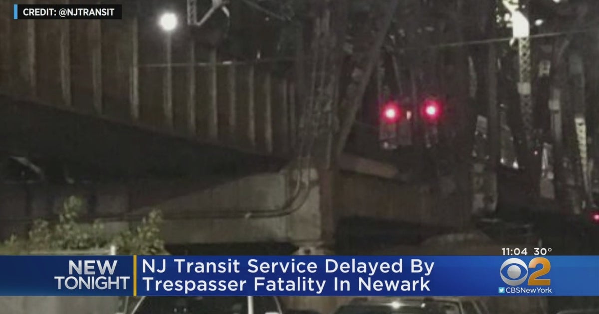Trespasser Struck By Train In New Jersey - CBS New York