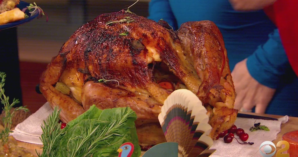 How To Carve Up Your Thanksgiving Turkey The Right Way - CBS New York