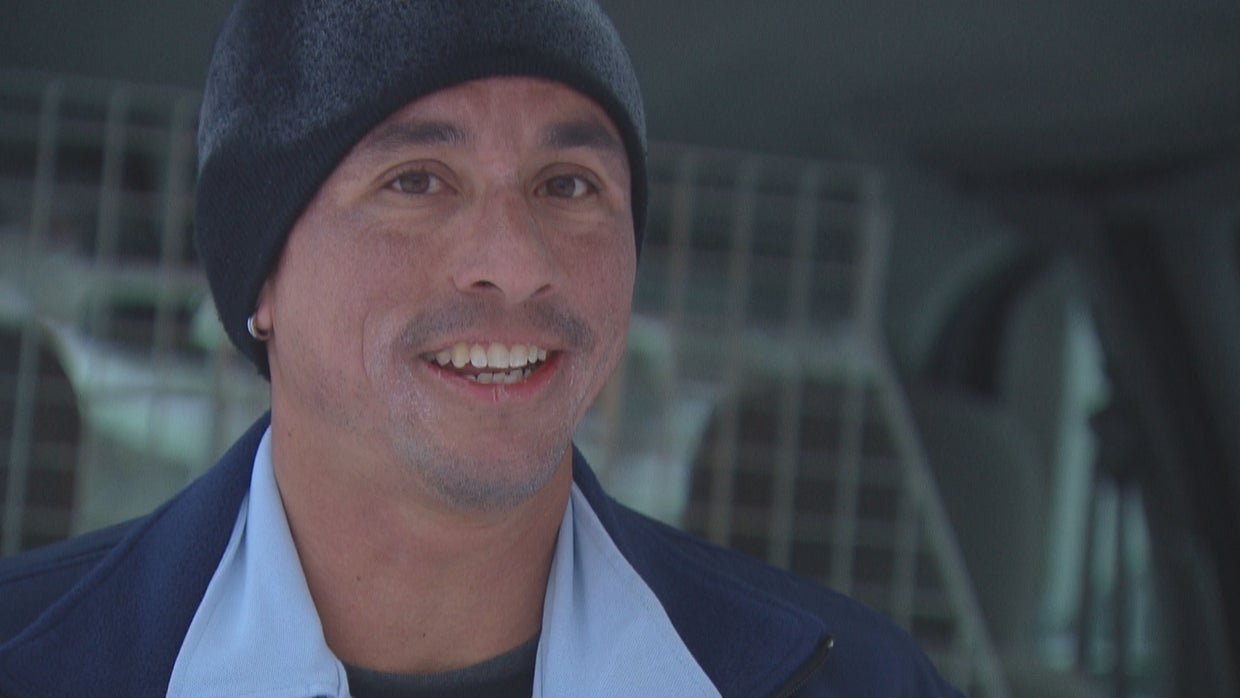 'He's So Reliable': USPS Mail Carrier Braves Snow & Cold In Denver ...