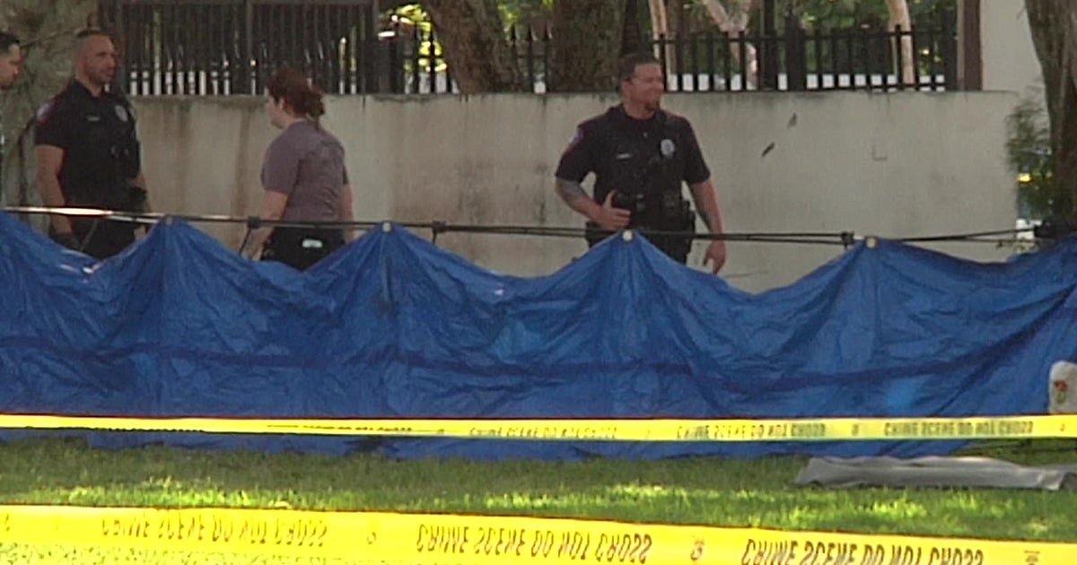 Man Found Shot Dead In Lauderhill - CBS Miami