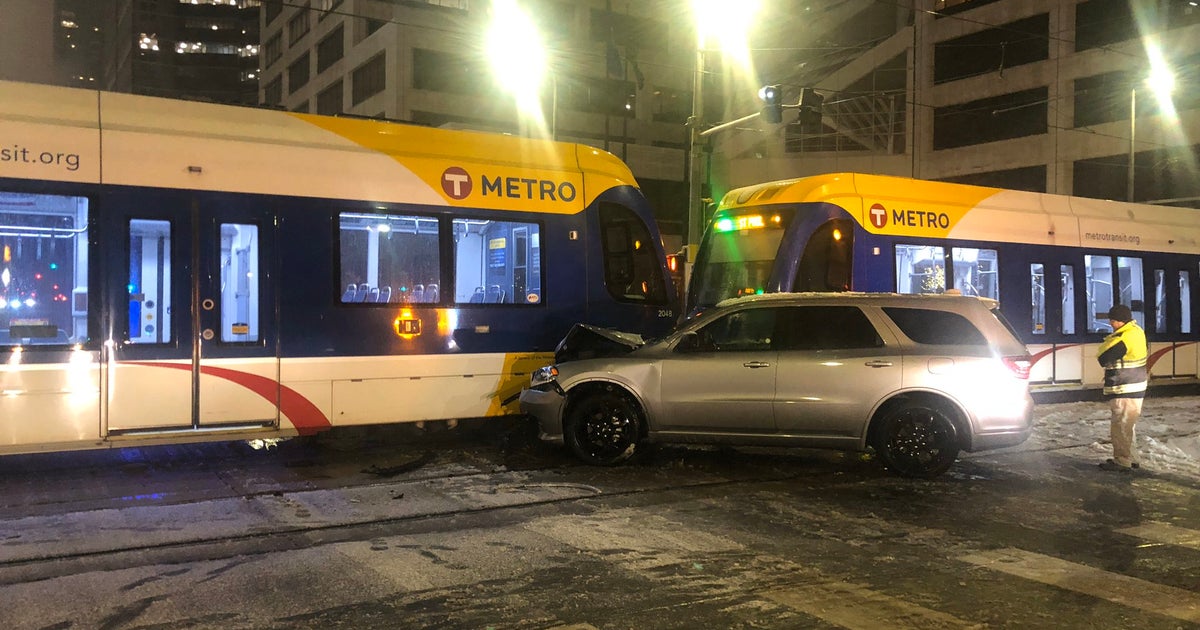 Service Resumes For Green Line LRT Service In DT Minneapolis After ...