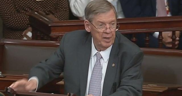 Senator Isakson calls for bipartisanship in farewell speech - CBS News