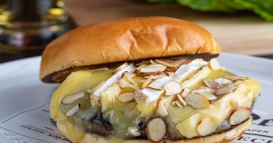 iBurger Brings Specialty Sandwiches And More To Miami - CBS Miami