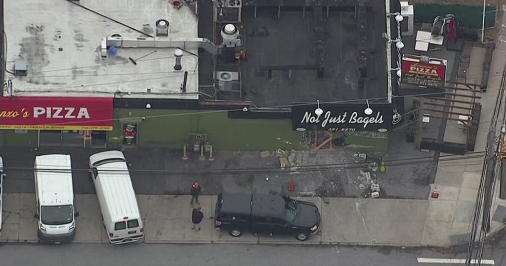 Car Slams Into Bagel Shop On Staten Island - CBS New York