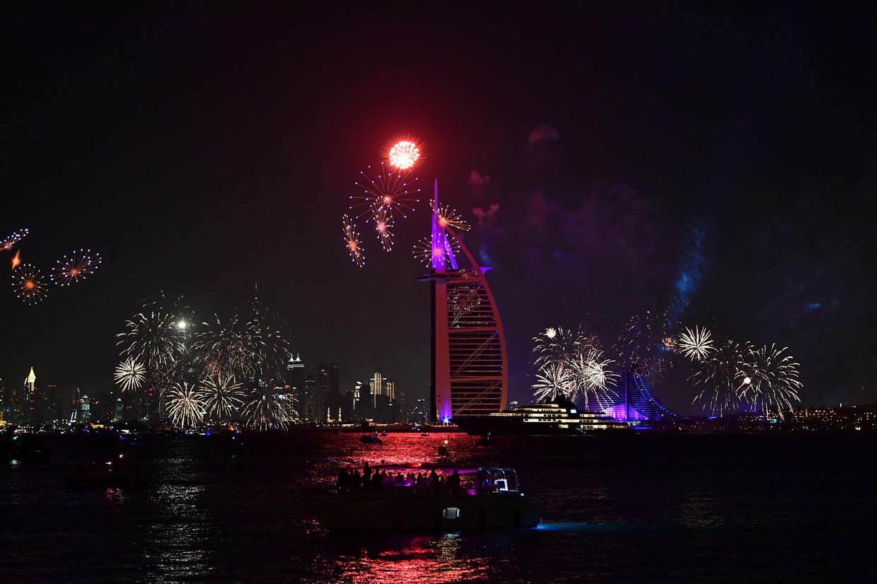 New Year's Eve 2020: Happy New Year events, fireworks and celebration ...