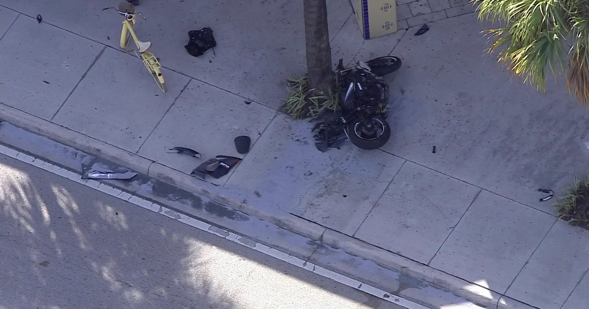 Fatal Accident Involving Motorcyclist Investigated In Fort Lauderdale - CBS Miami