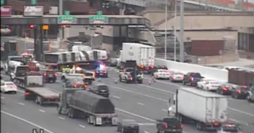Fuel Spill Closes Some Toll Lanes At Fort McHenry Tunnel - CBS Baltimore